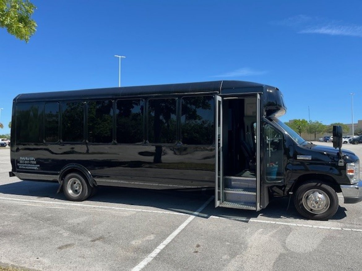 Used 2018 Ford E450 for sale in Orlando, FL #WS-17575 | We Sell Limos