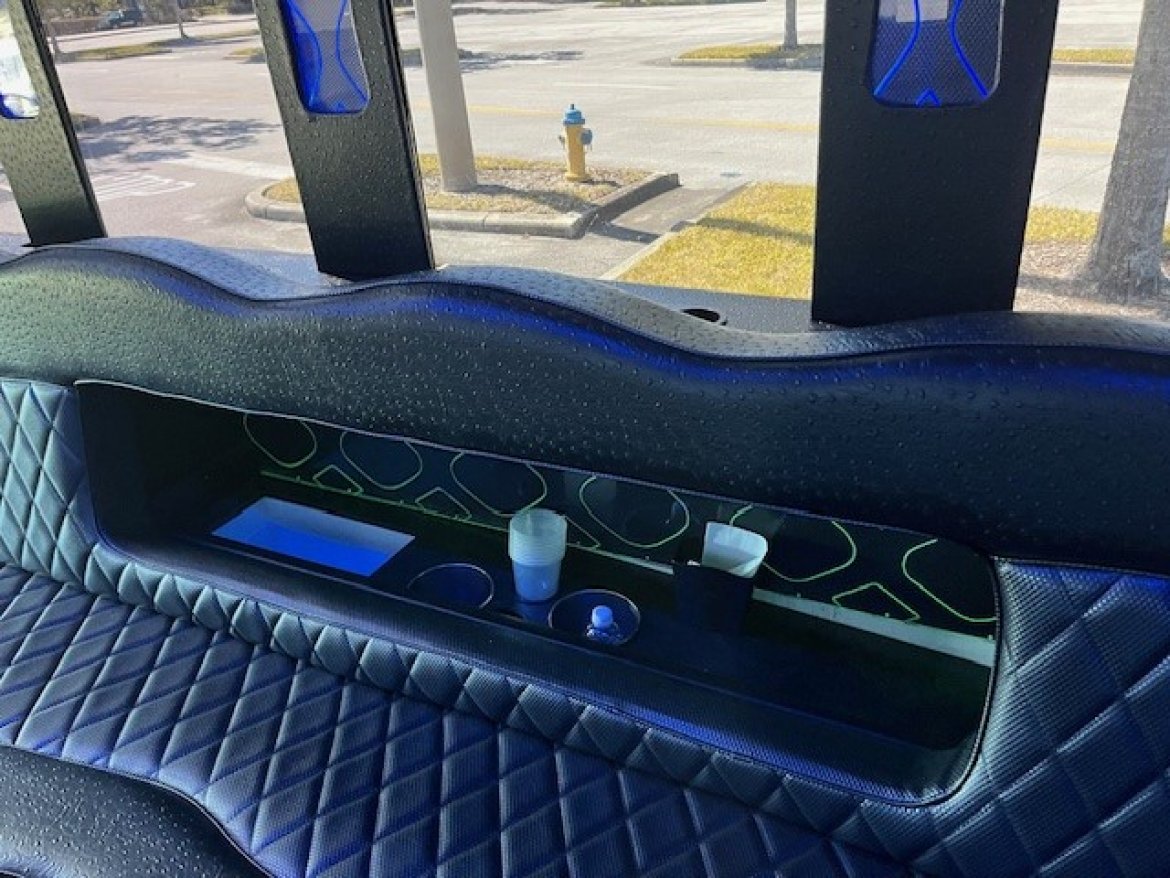 Used 2018 Ford E450 for sale in Orlando, FL #WS-17575 | We Sell Limos