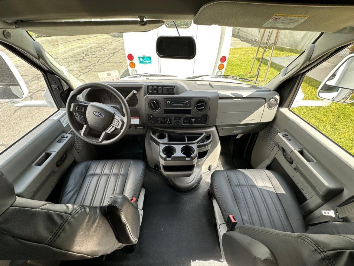New 2024 Ford Elkhart KSIR E350 ADA Shuttle Bus for sale in CARSON, CA ...