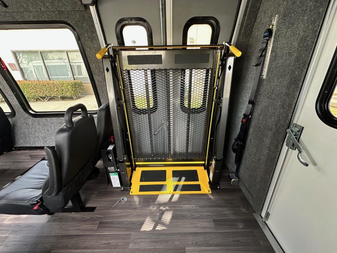 New 2024 Ford Elkhart KSIR E350 ADA Shuttle Bus for sale in CARSON, CA ...