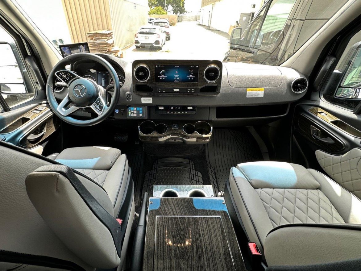 Used 2022 Mercedes-Benz 3500 XD J-Club Business Class Sprinter for sale ...