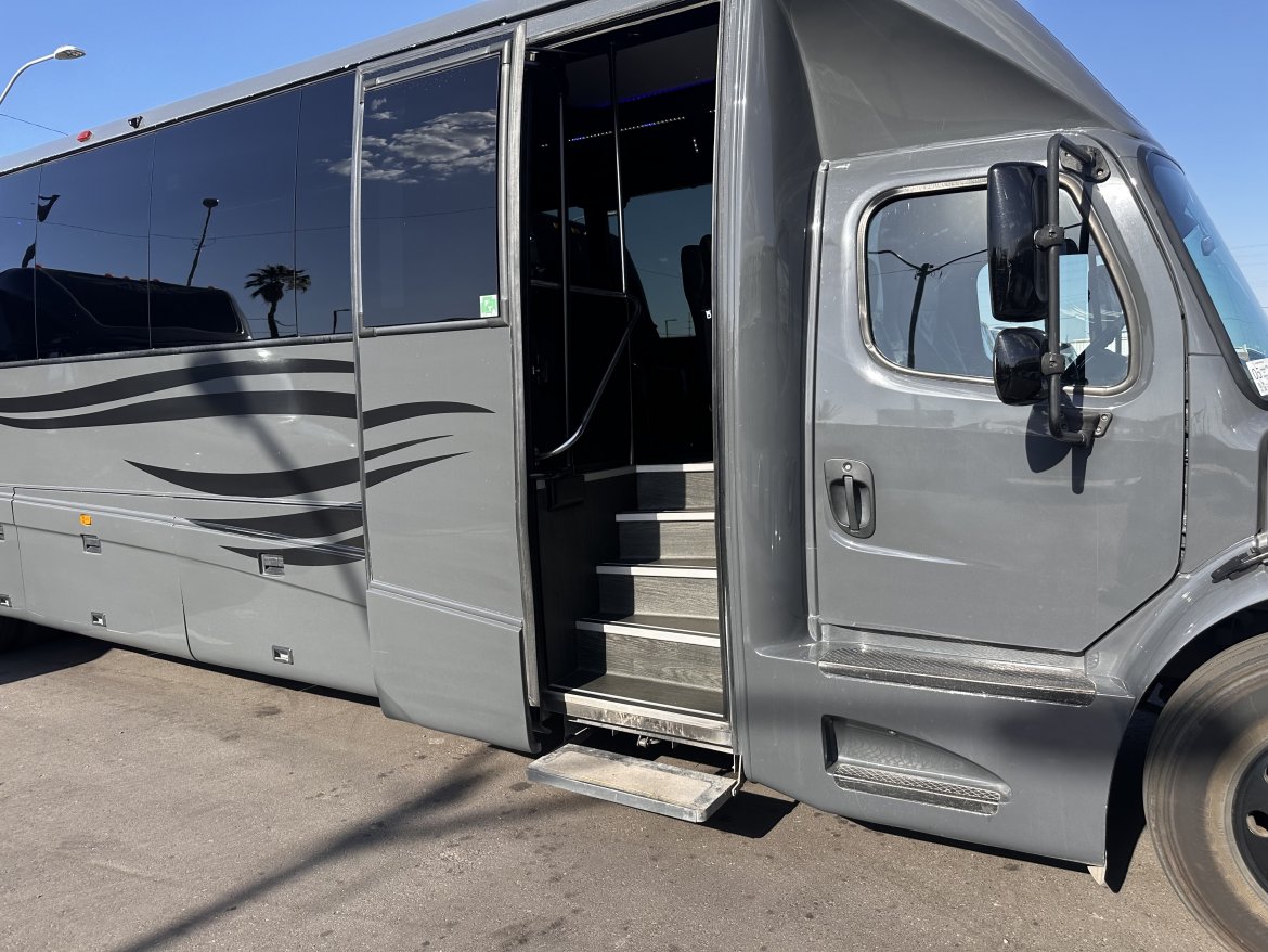 Used 2018 Freightliner M2 EG40 for sale in Phoenix, AZ #WS-17681 | We ...