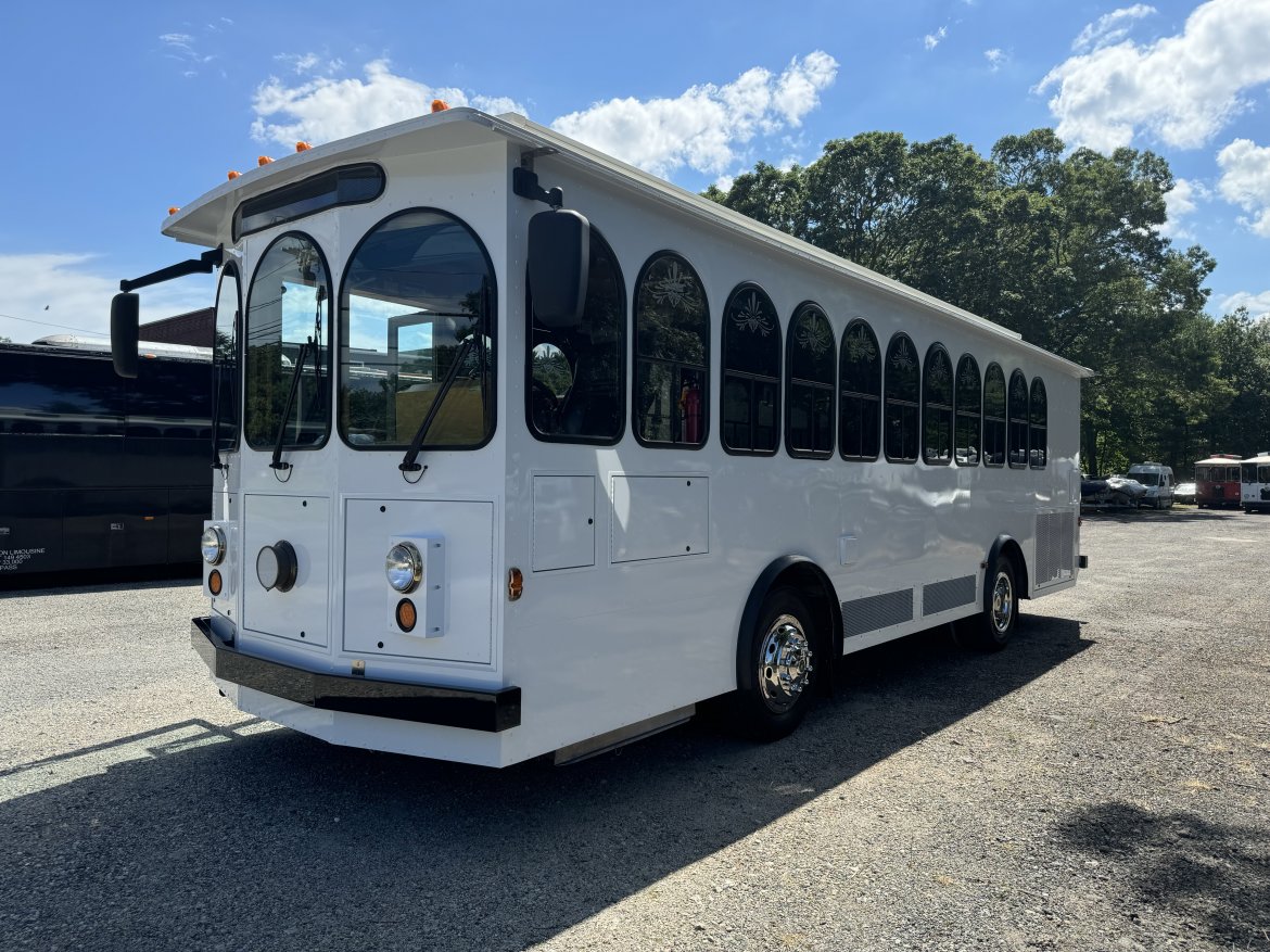 Used 2015 Freightliner Trolley for sale in Westport, MA #WS-17737 | We ...