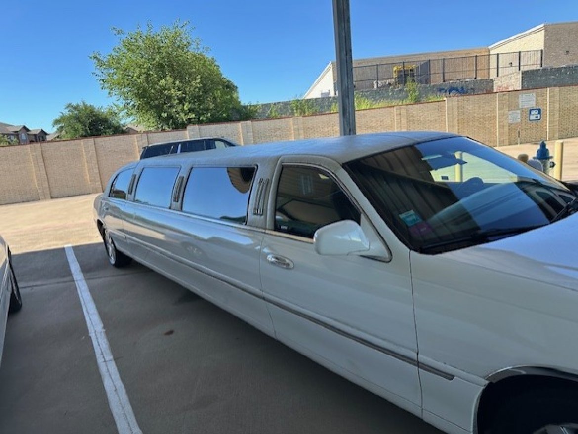 Used 2004 Lincoln Town Car 120 Stretch 10 Passengers for sale in Frisco ...