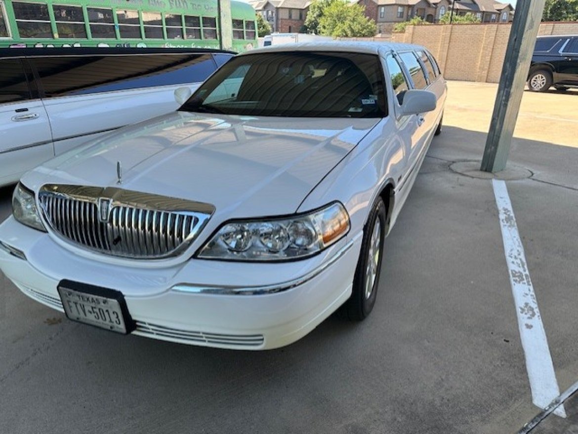 Used 2004 Lincoln Town Car 120 Stretch 10 Passengers for sale in Frisco ...