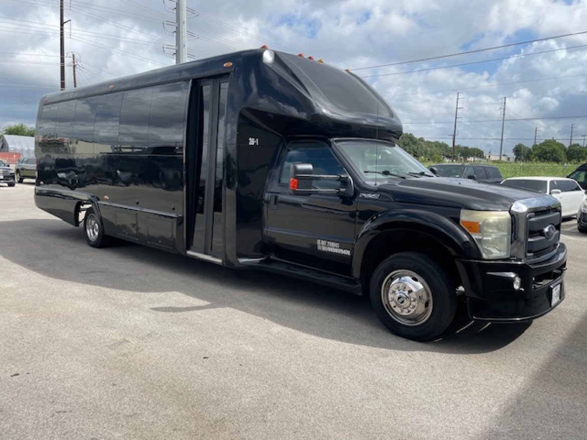 Used 2015 Ford F550 for sale in Austin, TX #WS-17801 | We Sell Limos