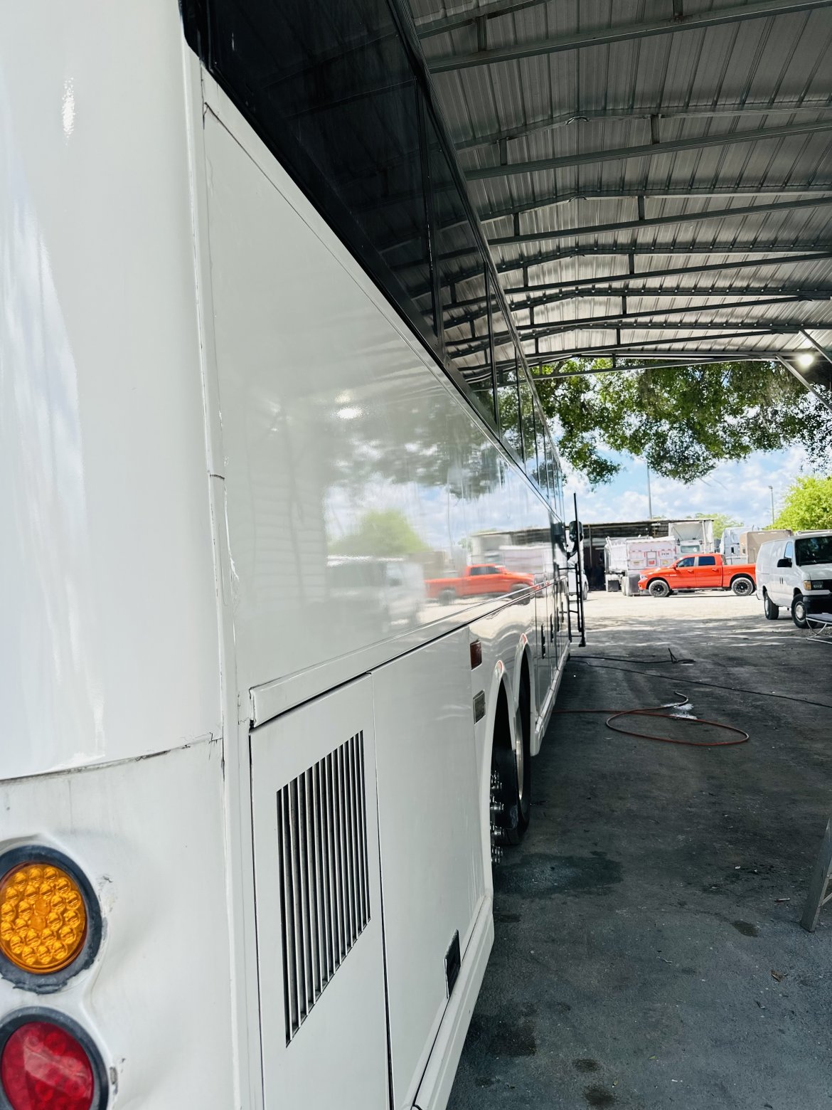 Used 2001 Van Hool C2045 for sale in Orlando, FL #WS-17802 | We Sell Limos