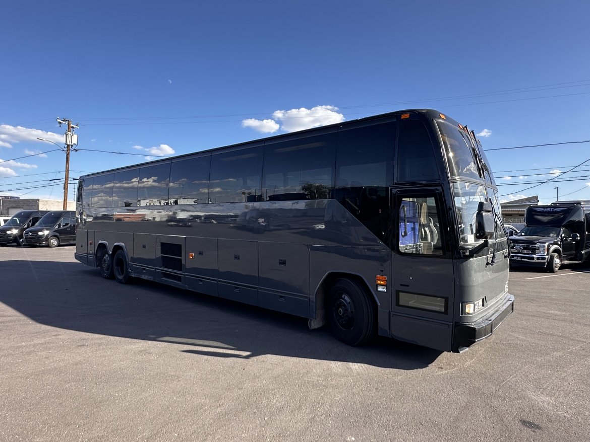 Used 2000 Prevost H3-45 for sale in Phoenxi, AZ #WS-18008 | We Sell Limos