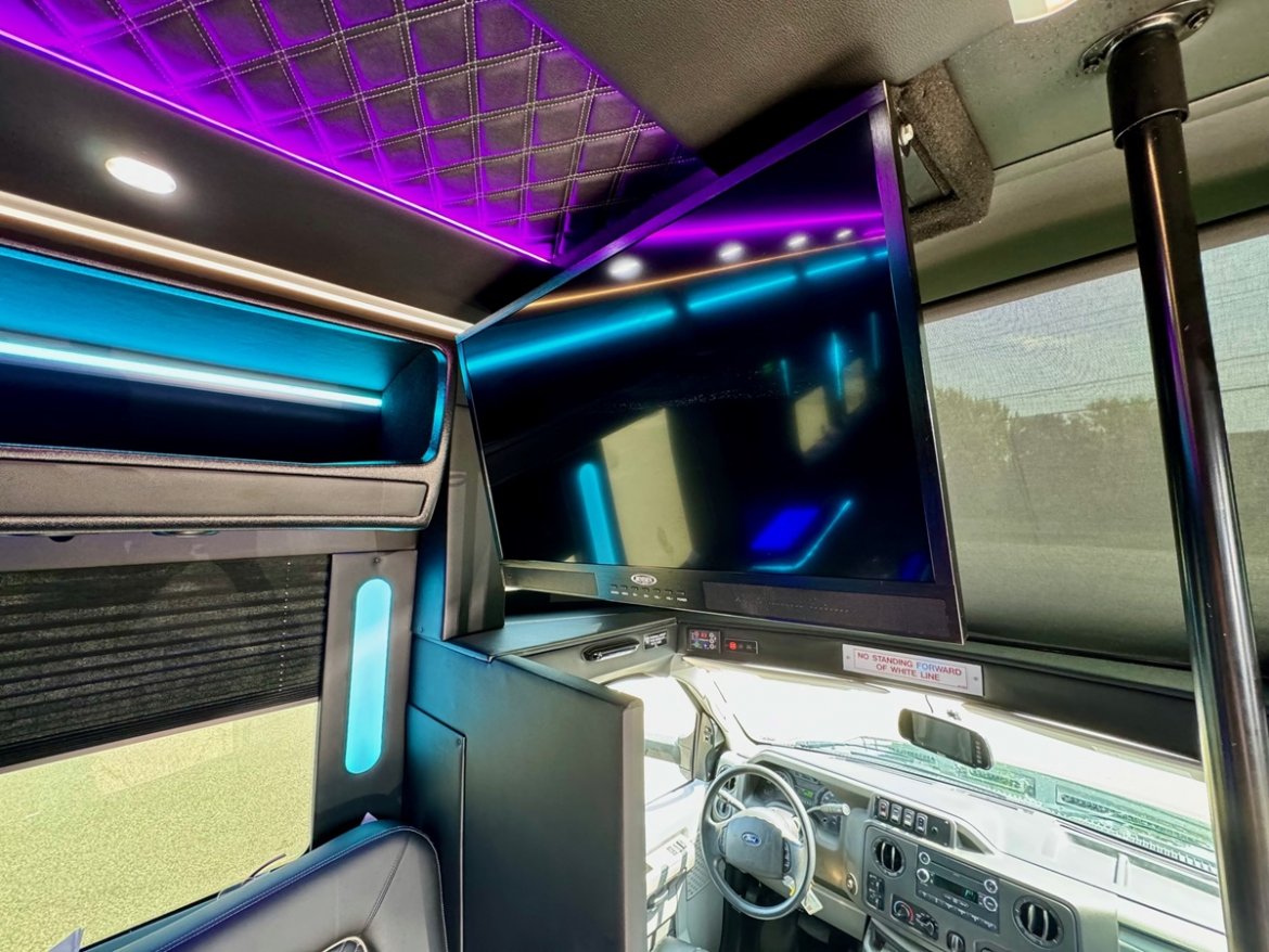 Used 2017 Ford E450 for sale in Erie, PA #WS-18126 | We Sell Limos