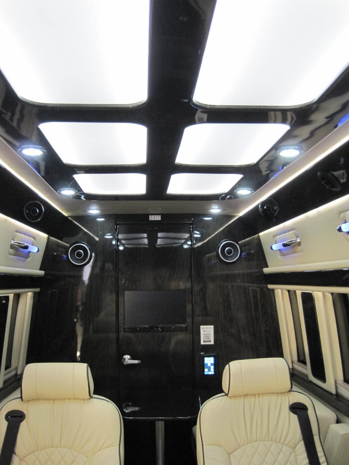 Used 2020 Mercedes-Benz 3500 for sale in OZARK, MO #WS-18174 | We Sell Limos