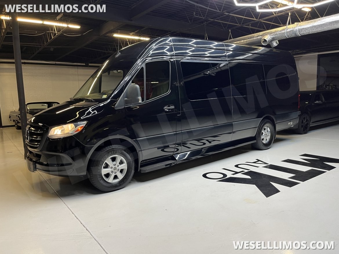 Used 2020 Mercedes-Benz Sprinter 3500 Luxury Coach for sale in Richmond ...