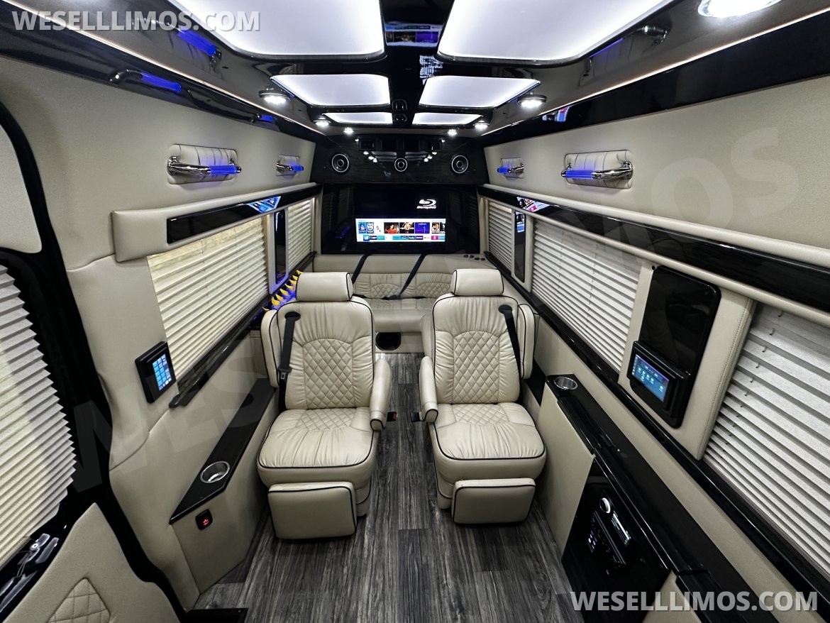 Used 2019 Mercedes-Benz 3500 J-Club Business Class Sprinter for sale in ...