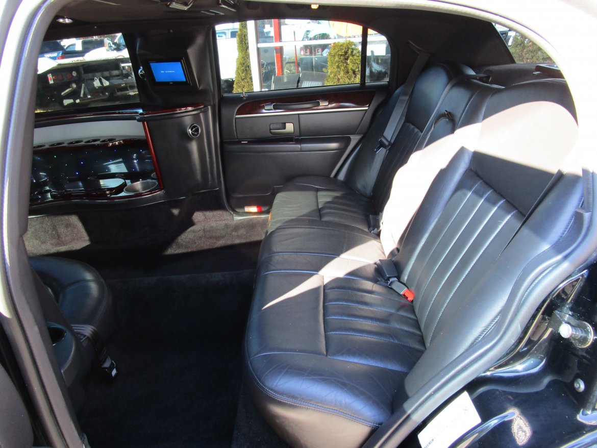 Used 2008 Lincoln TOWN CAR SIGNATURE for sale in SOUTH AMBOY , NJ #WS ... Used 2008 Lincoln TOWN CAR SIGNATURE for sale in SOUTH AMBOY , NJ #WS ...
